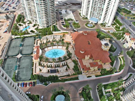 Tour Guard Gated Turnberry Place Tower 1 - Luxury High Rise Condo Living